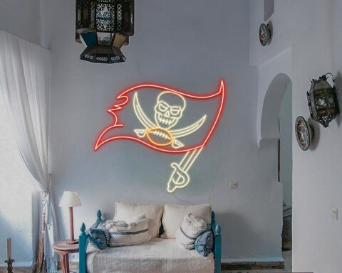Malibu Beach Neon Custom Sign for Cafe & Bars, Restaurants | Echo Neon